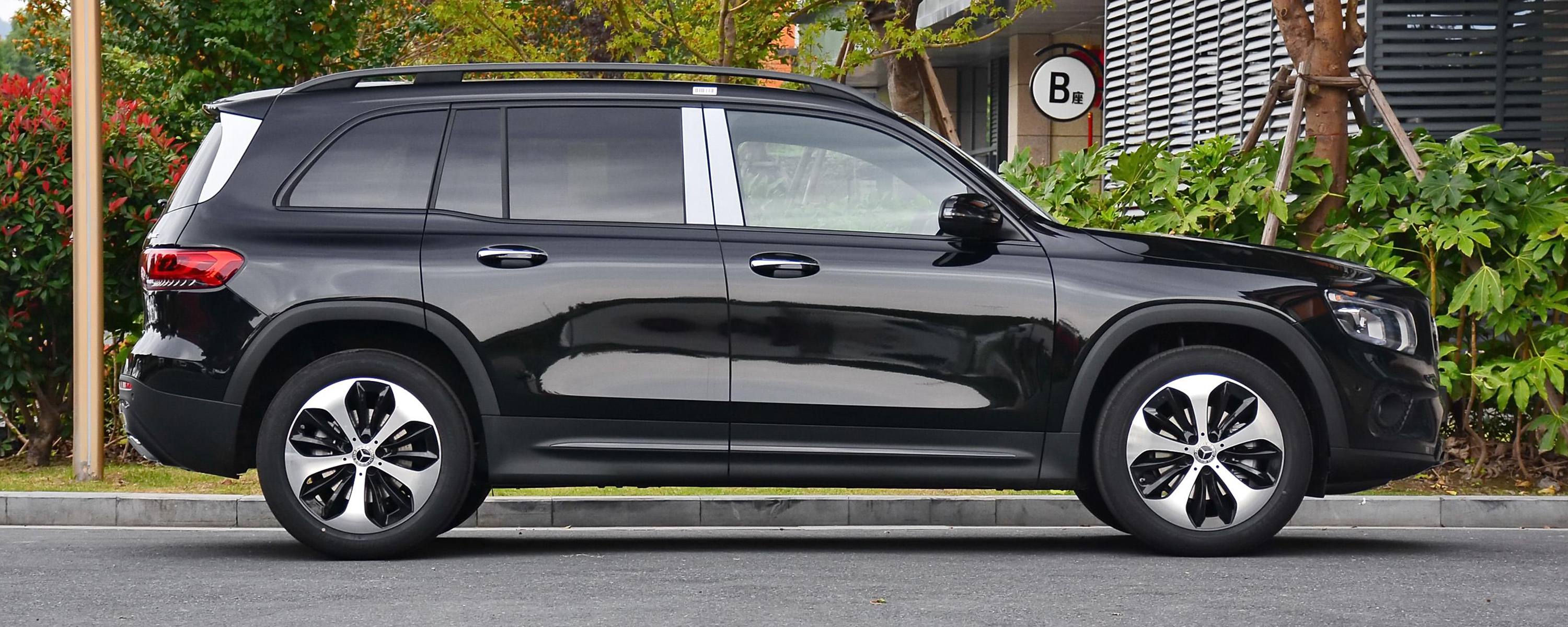 奔驰glb和glc有什么区别？-有驾