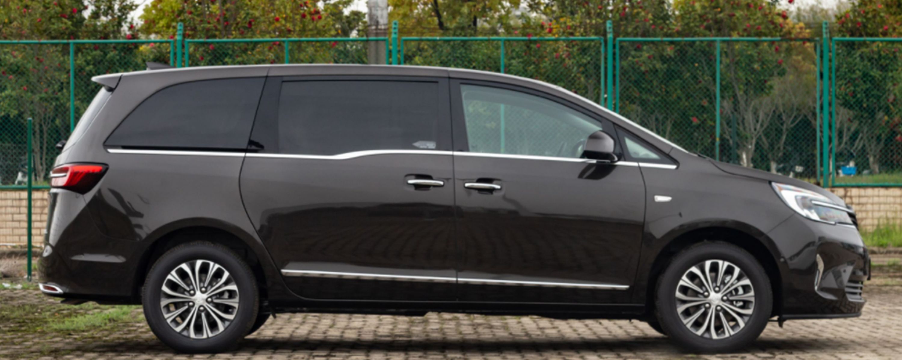 别克GL8ES与别克GL8有什么区别？-有驾