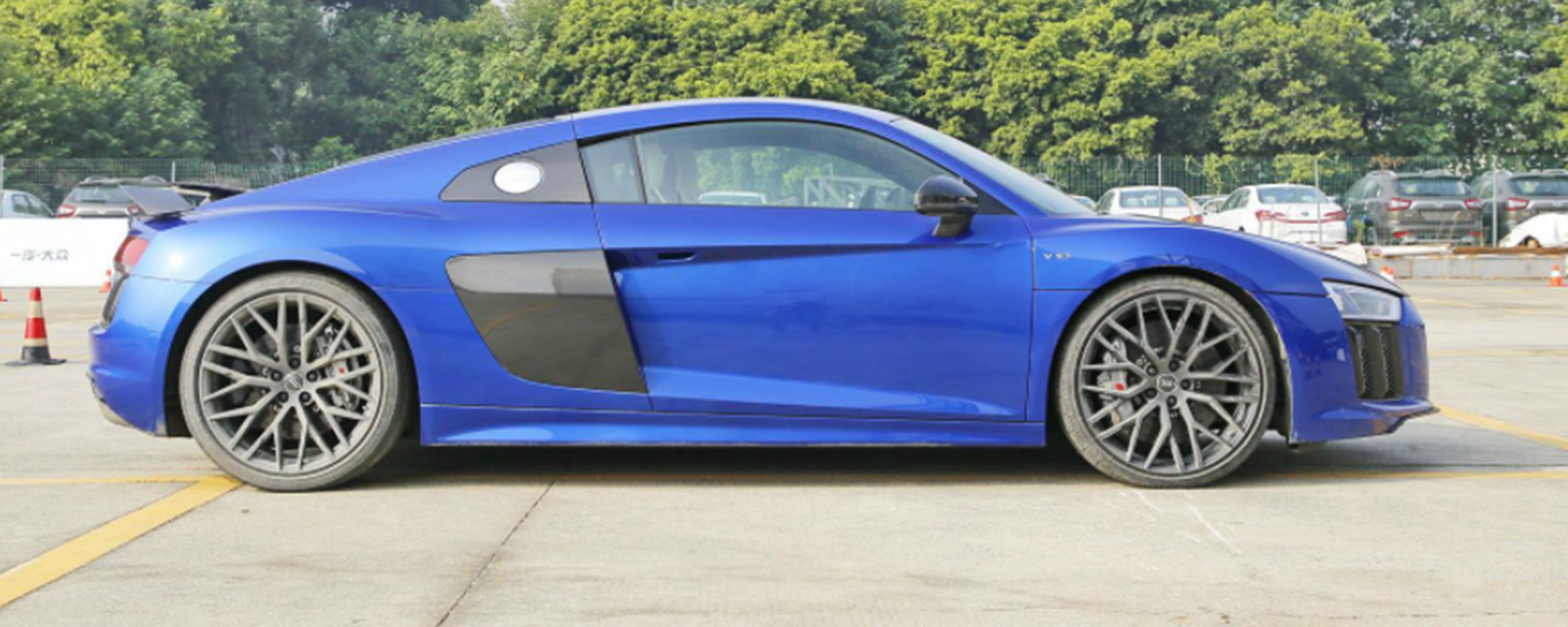 r8有多大马力？-有驾