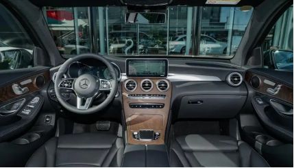 奔驰glc260和300买那个-有驾