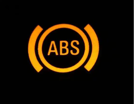 挂车abs灯亮了是什么原因-有驾