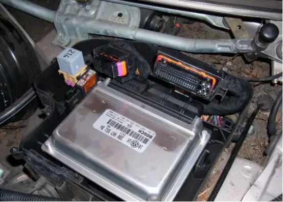 汽车上的tcu是什么-有驾