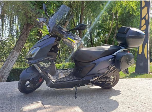 望江铃木uy125和铃木uy125的区别-有驾