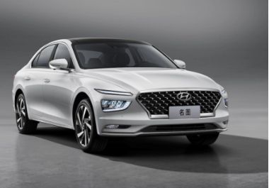 MISTRA现代这款车叫什么名字-有驾