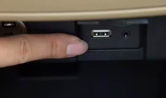 别克gl8的usb口在哪里-有驾