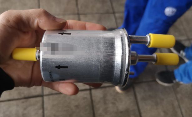 低燃油压力调节燃油压力超出规定-有驾