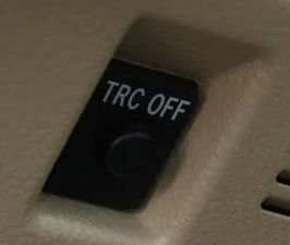 汽车trc off灯亮什么意思-有驾