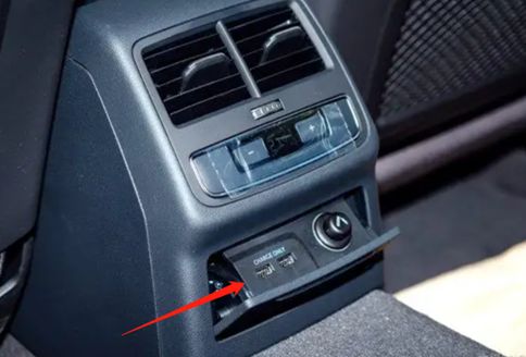 21款奥迪a6usb接口在哪-有驾