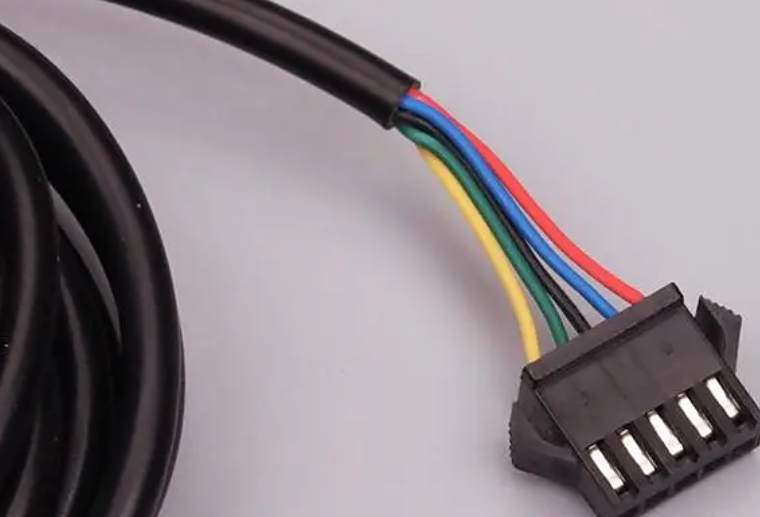 acc和vcc哪个是常火-有驾