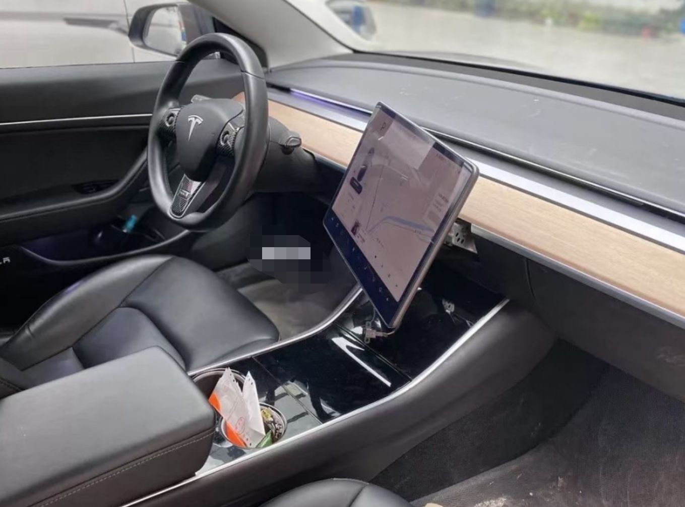 特斯拉model3屏幕失灵原因 有驾