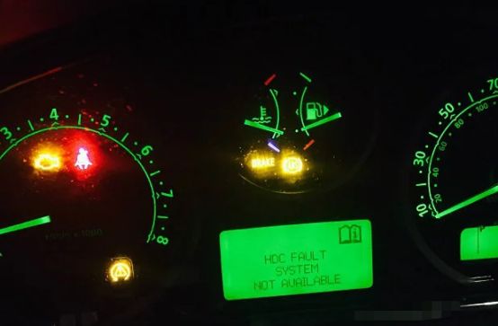 路虎车跳出hdc故障-有驾