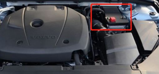 沃尔沃s90电瓶在哪里-有驾